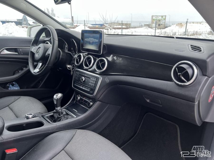 White Mercedes-Benz CLA 180 2015 in Taurage, with an engine capacity of 1.50 L and mileage of 165 thousand km for 9000 €, photo 12 on AUTOMOTO.COM.LV