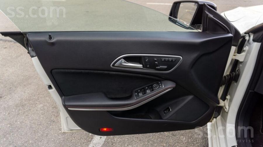 Balts Mercedes-Benz CLA 180 2015 Rīga, ar dzinēja tilpumu 1.60 L un nobraukumu 56 tūkst. km par 15590 €, foto 26 vietnē AUTOMOTO.COM.LV