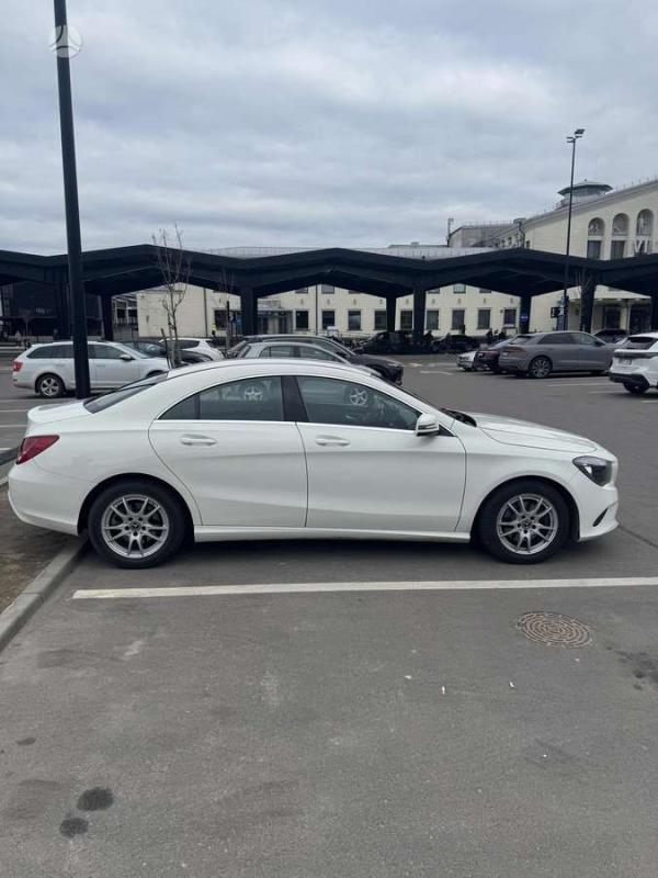 Balts Mercedes-Benz CLA 180 2017 Viļņa, ar dzinēja tilpumu 1.60 L un nobraukumu 116 tūkst. km par 12900 €, foto 4 vietnē AUTOMOTO.COM.LV