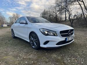 Balts Mercedes-Benz CLA 180 2018 Daugavpils, ar dzinēja tilpumu 1.50 L un nobraukumu 147 tūkst. km par 12600 €, foto  vietnē AUTOMOTO.COM.LV