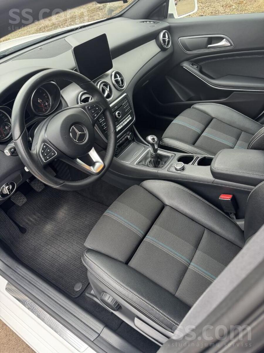 Balts Mercedes-Benz CLA 180 2018 Daugavpils, ar dzinēja tilpumu 1.50 L un nobraukumu 147 tūkst. km par 12600 €, foto 10 vietnē AUTOMOTO.COM.LV