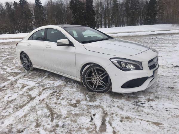 White Mercedes-Benz CLA 180 2019 in Kaunas, with an engine capacity of 1.60 L and mileage of 75 thousand km for 17500 €, photo 2 on AUTOMOTO.COM.LV