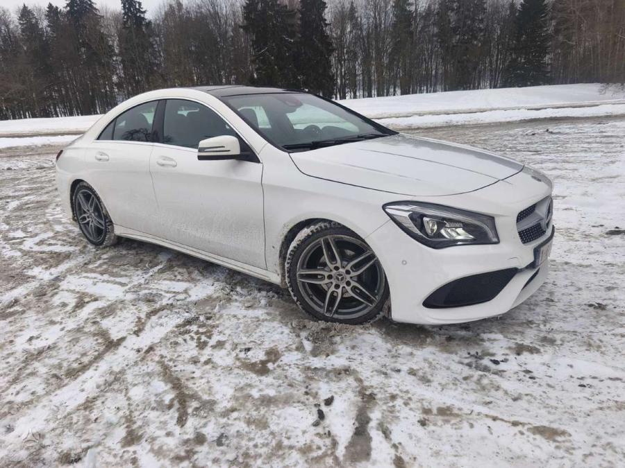 White Mercedes-Benz CLA 180 2019 in Kaunas, with an engine capacity of 1.60 L and mileage of 75 thousand km for 17500 €, photo 2 on AUTOMOTO.COM.LV