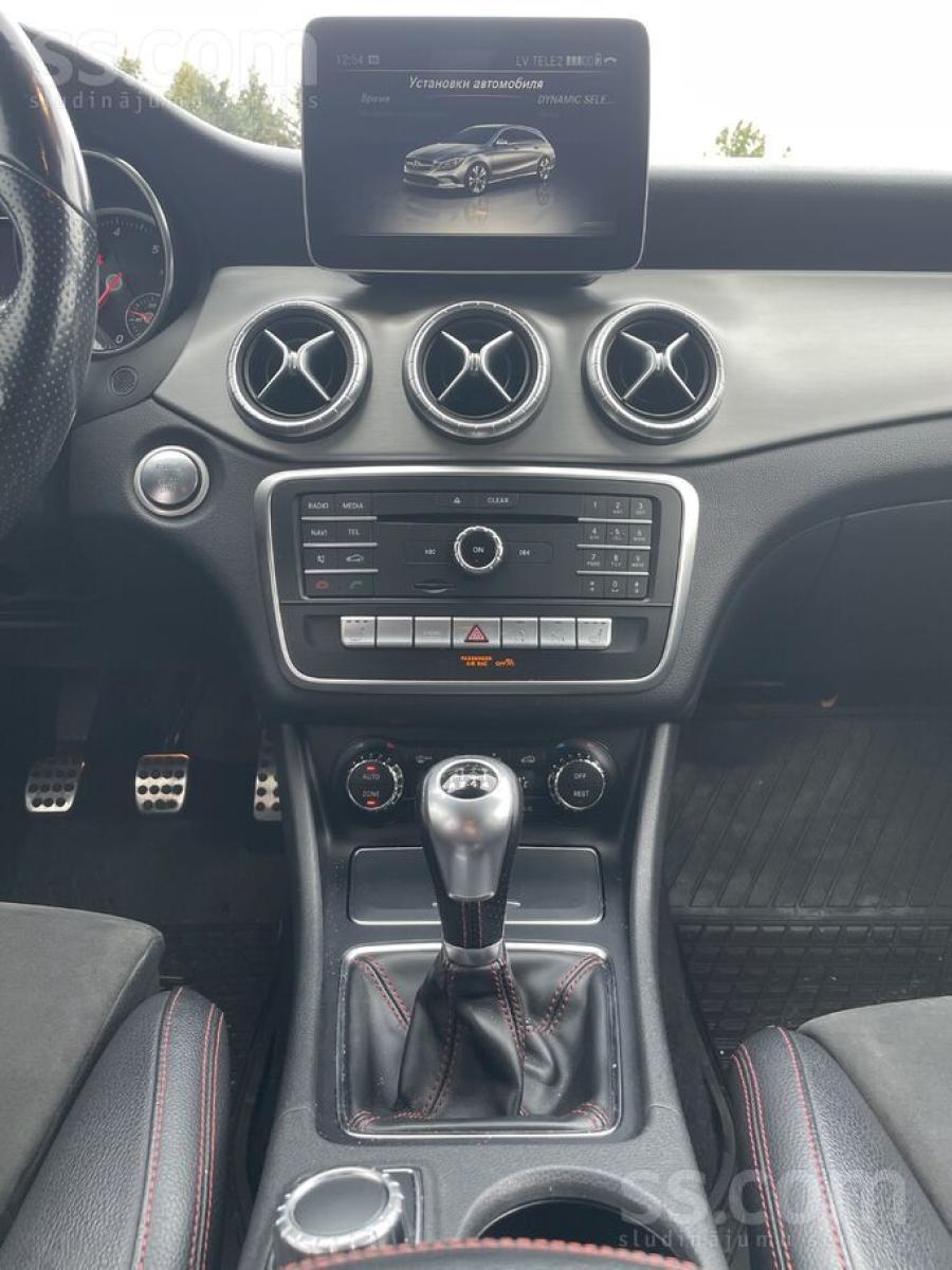 White Mercedes-Benz CLA 180 2017 in Jurmala, with an engine capacity of 1.50 L and mileage of 189 thousand km for 13700 €, photo 8 on AUTOMOTO.COM.LV