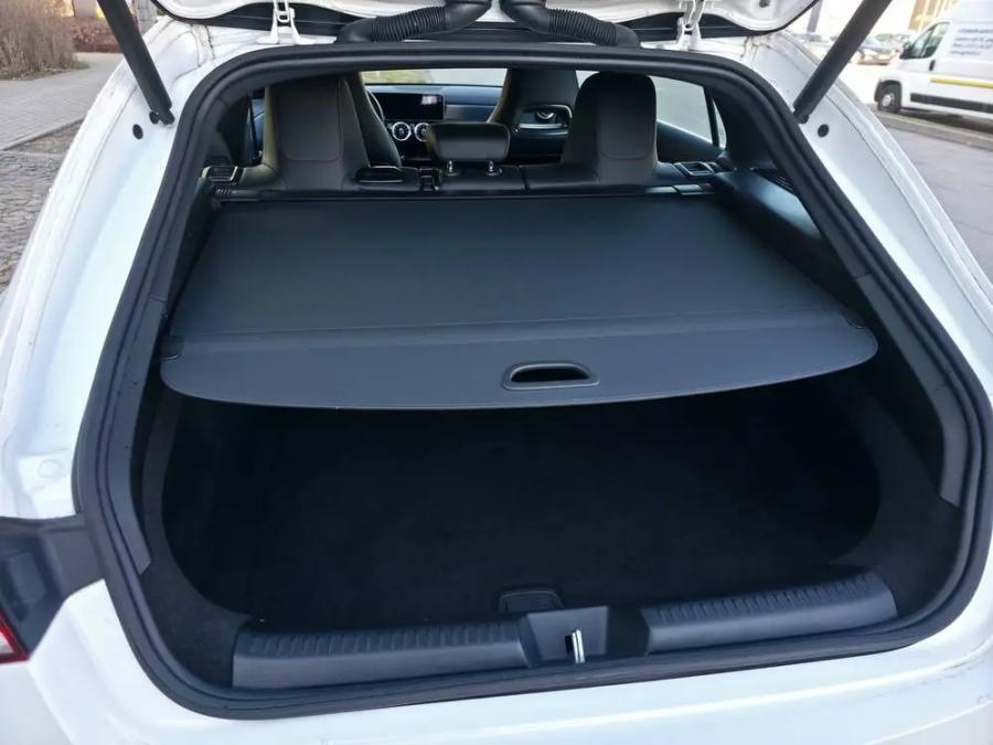 White Mercedes-Benz CLA 180 2020 in Riga, with an engine capacity of 1.40 L and mileage of 201 thousand km for 16490 €, photo 29 on AUTOMOTO.COM.LV