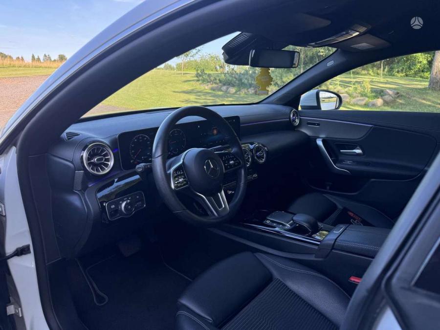 White Mercedes-Benz CLA 180 2020 in Utena, with an engine capacity of 1.46 L and mileage of 214 thousand km for 16500 €, photo 10 on AUTOMOTO.COM.LV