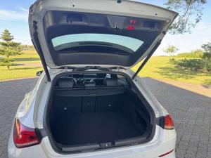 White Mercedes-Benz CLA 180 2020 in Utena, with an engine capacity of 1.46 L and mileage of 214 thousand km for 16500 €, photo 20 on AUTOMOTO.COM.LV
