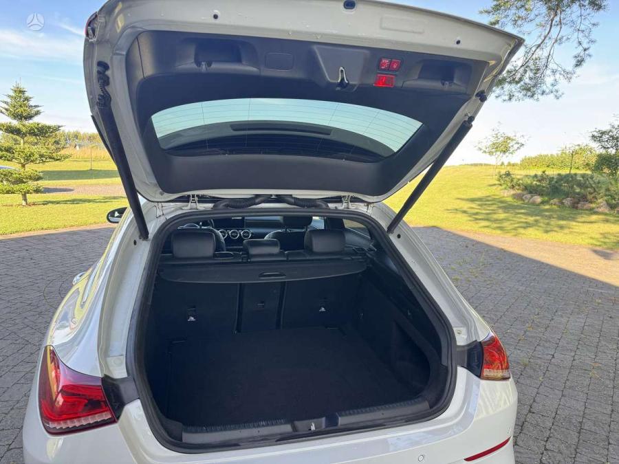 Balts Mercedes-Benz CLA 180 2020 Viļņa, ar dzinēja tilpumu 1.46 L un nobraukumu 214 tūkst. km par 16300 €, foto 31 vietnē AUTOMOTO.COM.LV