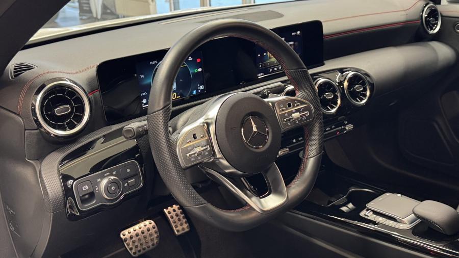 Balts Mercedes-Benz CLA 180 2022 Rīga, ar dzinēja tilpumu 1.30 L un nobraukumu 23 tūkst. km par 26990 €, foto 19 vietnē AUTOMOTO.COM.LV