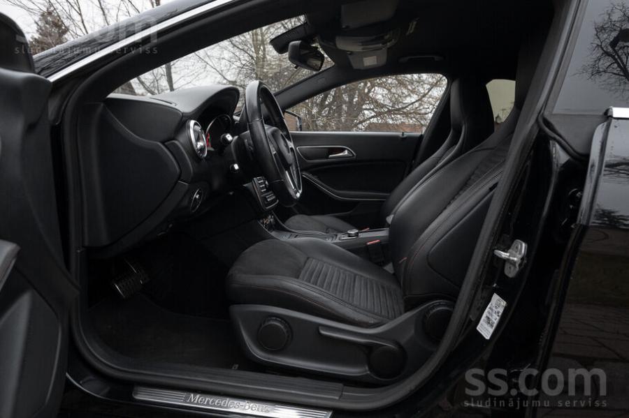 Melns Mercedes-Benz CLA 200 2013 Jelgava, ar dzinēja tilpumu 1.60 L un nobraukumu 220 tūkst. km par 13300 €, foto 10 vietnē AUTOMOTO.COM.LV