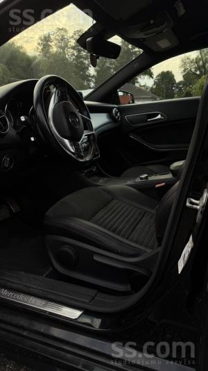 Melns Mercedes-Benz CLA 200 2013 Rīga, ar dzinēja tilpumu 1.60 L un nobraukumu 220 tūkst. km par 11900 €, foto 6 vietnē AUTOMOTO.COM.LV