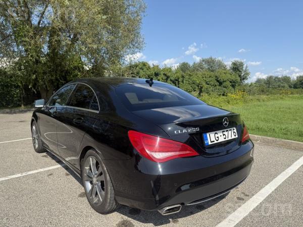 Black Mercedes-Benz CLA 200 2013 in Riga, with an engine capacity of 1.60 L and mileage of 184 thousand km for 14200 €, photo 5 on AUTOMOTO.COM.LV