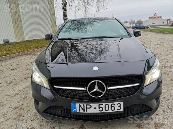 Black Mercedes-Benz CLA 200 2015 in Riga, with an engine capacity of 2.20 L and mileage of 0 thousand km for 8700 €, photo 3 on AUTOMOTO.COM.LV