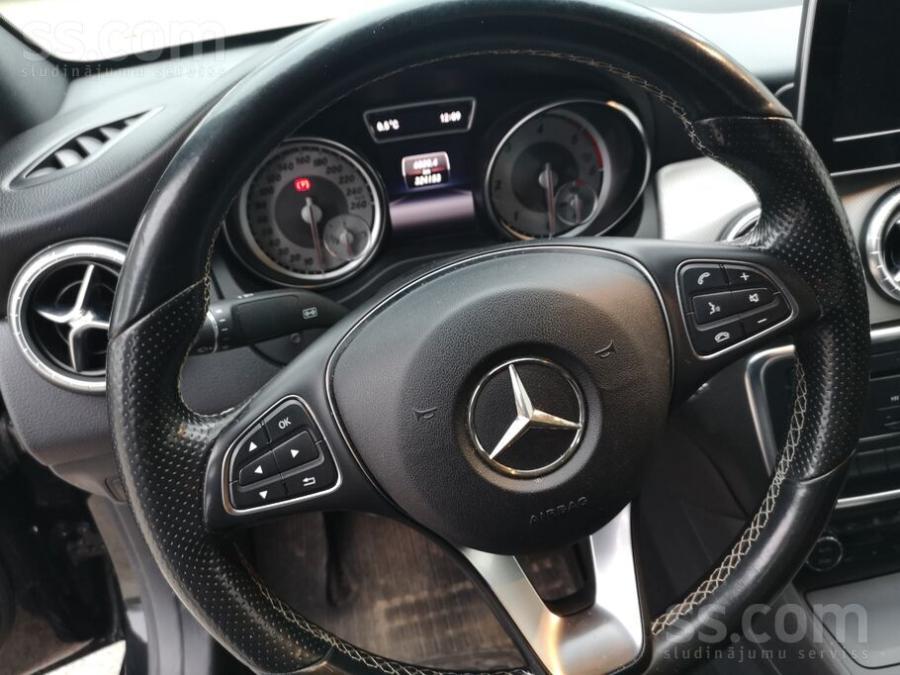 Black Mercedes-Benz CLA 200 2015 in Riga, with an engine capacity of 2.20 L and mileage of 0 thousand km for 8700 €, photo 13 on AUTOMOTO.COM.LV