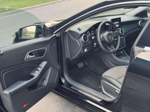 Melns Mercedes-Benz CLA 200 2016 Kauņa, ar dzinēja tilpumu 1.60 L un nobraukumu 139 tūkst. km par 12400 €, foto 12 vietnē AUTOMOTO.COM.LV