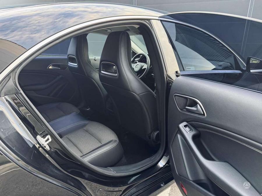 Melns Mercedes-Benz CLA 200 2016 Kauņa, ar dzinēja tilpumu 1.60 L un nobraukumu 139 tūkst. km par 12400 €, foto 15 vietnē AUTOMOTO.COM.LV
