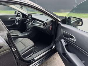 Melns Mercedes-Benz CLA 200 2016 Kauņa, ar dzinēja tilpumu 1.60 L un nobraukumu 139 tūkst. km par 12400 €, foto 16 vietnē AUTOMOTO.COM.LV
