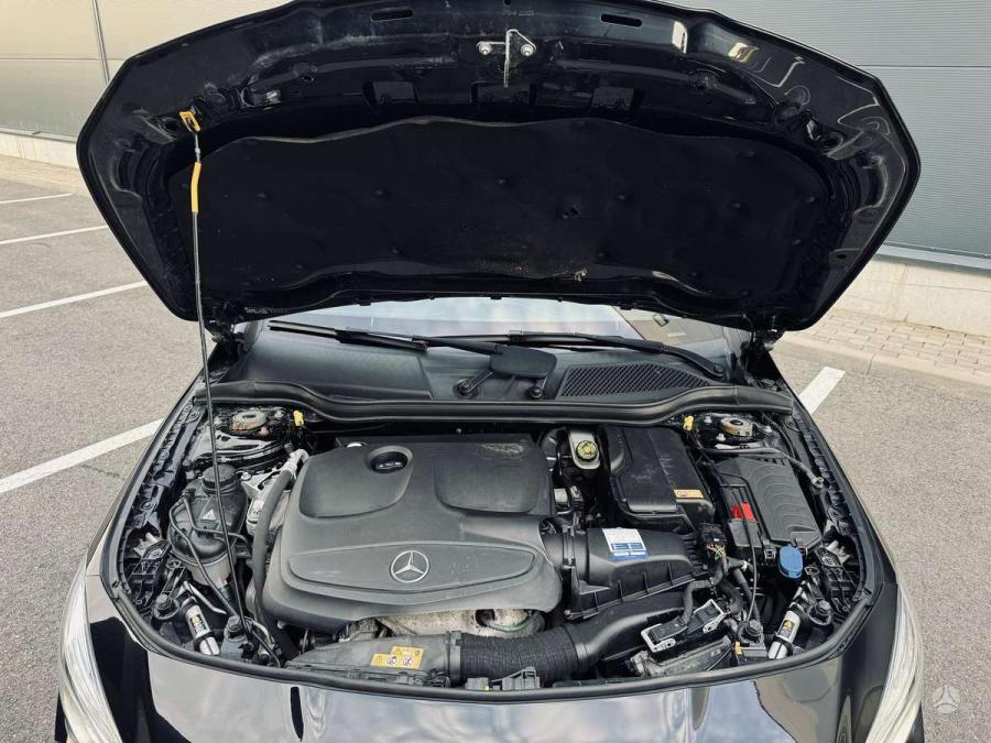 Melns Mercedes-Benz CLA 200 2016 Kauņa, ar dzinēja tilpumu 1.60 L un nobraukumu 139 tūkst. km par 12400 €, foto 28 vietnē AUTOMOTO.COM.LV
