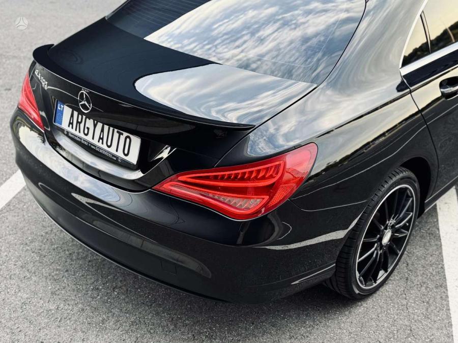 Melns Mercedes-Benz CLA 200 2016 Kauņa, ar dzinēja tilpumu 1.60 L un nobraukumu 139 tūkst. km par 12400 €, foto 43 vietnē AUTOMOTO.COM.LV