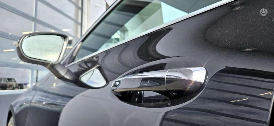 Black Mercedes-Benz CLA 200 2021 in Klaipeda, with an engine capacity of 1.33 L and mileage of 42 thousand km for 27500 €, photo 16 on AUTOMOTO.COM.LV