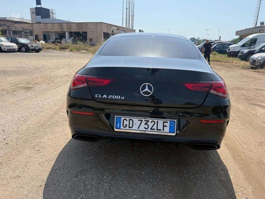Melns Mercedes-Benz CLA 200 2021 Šauļi, ar dzinēja tilpumu 1.95 L un nobraukumu 220 tūkst. km par 17800 €, foto 7 vietnē AUTOMOTO.COM.LV