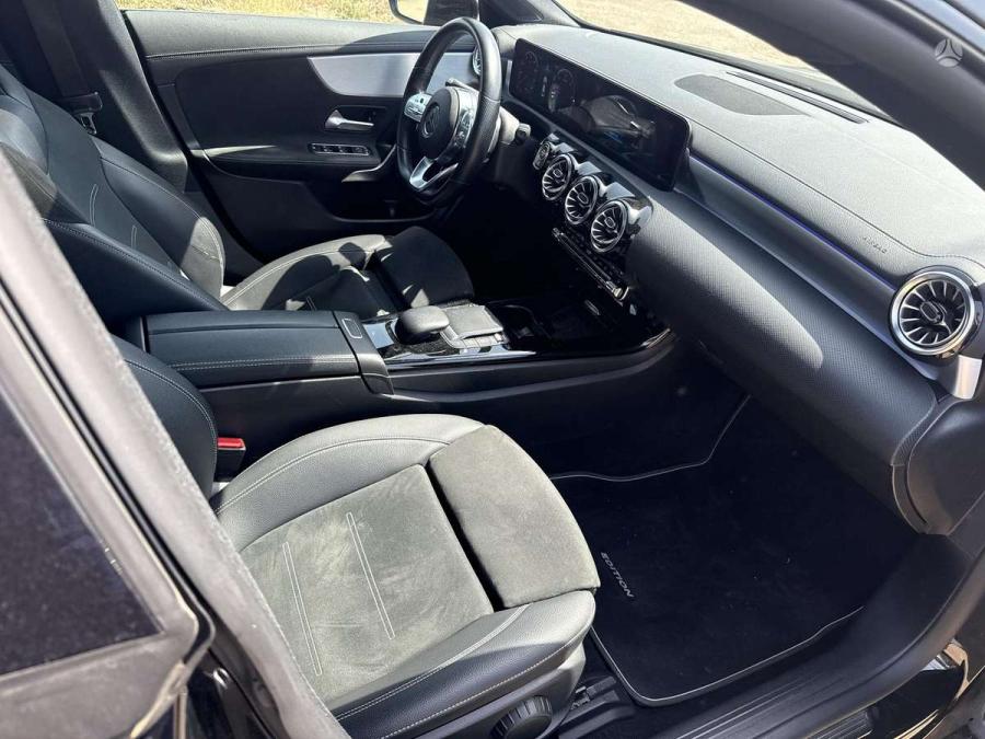 Melns Mercedes-Benz CLA 200 2021 Šauļi, ar dzinēja tilpumu 1.95 L un nobraukumu 220 tūkst. km par 17800 €, foto 21 vietnē AUTOMOTO.COM.LV