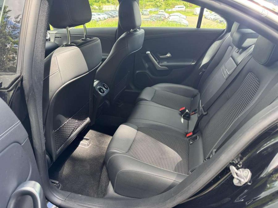 Melns Mercedes-Benz CLA 200 2022 Viļņa, ar dzinēja tilpumu 2.00 L un nobraukumu 205 tūkst. km par 18700 €, foto 23 vietnē AUTOMOTO.COM.LV