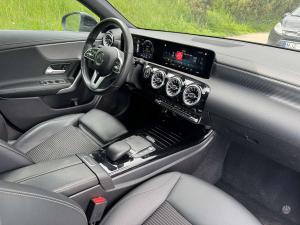 Melns Mercedes-Benz CLA 200 2022 Viļņa, ar dzinēja tilpumu 2.00 L un nobraukumu 205 tūkst. km par 18700 €, foto 27 vietnē AUTOMOTO.COM.LV