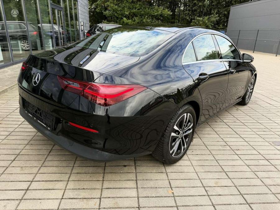 Melns Mercedes-Benz CLA 200 2024 Kauņa, ar dzinēja tilpumu 1.33 L un nobraukumu 204 tūkst. km par 21900 €, foto 4 vietnē AUTOMOTO.COM.LV