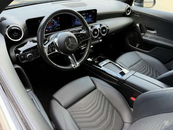 Melns Mercedes-Benz CLA 200 2024 Kauņa, ar dzinēja tilpumu 1.33 L un nobraukumu 204 tūkst. km par 21900 €, foto 6 vietnē AUTOMOTO.COM.LV
