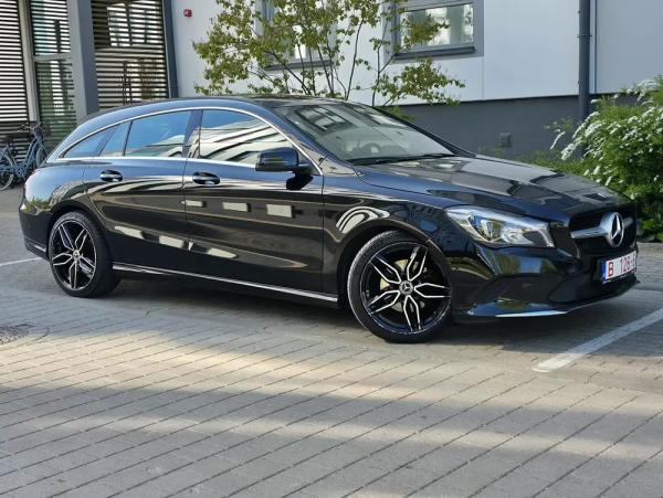 Black Mercedes-Benz CLA 200 2019 in Riga, with an engine capacity of 2.10 L and mileage of 196 thousand km for 12790 €, photo 4 on AUTOMOTO.COM.LV