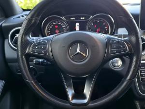 Melns Mercedes-Benz CLA 200 2019 Rīga, ar dzinēja tilpumu 2.10 L un nobraukumu 196 tūkst. km par 12790 €, foto 14 vietnē AUTOMOTO.COM.LV
