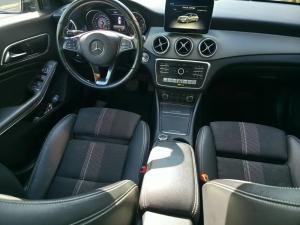 Melns Mercedes-Benz CLA 200 2019 Rīga, ar dzinēja tilpumu 2.10 L un nobraukumu 196 tūkst. km par 12790 €, foto 19 vietnē AUTOMOTO.COM.LV