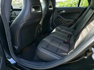 Melns Mercedes-Benz CLA 200 2019 Rīga, ar dzinēja tilpumu 2.10 L un nobraukumu 196 tūkst. km par 12790 €, foto 20 vietnē AUTOMOTO.COM.LV