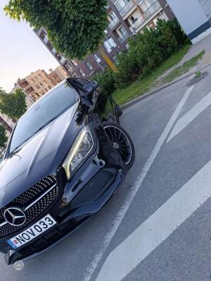 Black Mercedes-Benz CLA 200 2019 in Vilnius, with an engine capacity of 2.14 L and mileage of 268 thousand km for 13599 €, photo 3 on AUTOMOTO.COM.LV