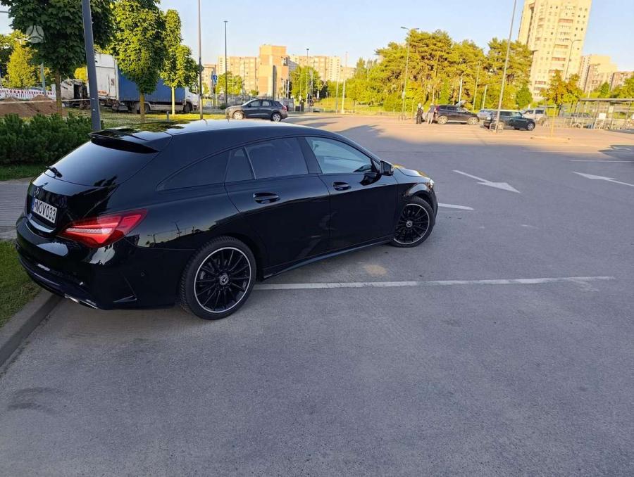 Black Mercedes-Benz CLA 200 2019 in Vilnius, with an engine capacity of 2.14 L and mileage of 268 thousand km for 13599 €, photo 9 on AUTOMOTO.COM.LV