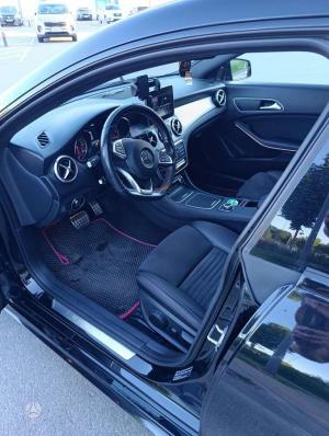 Black Mercedes-Benz CLA 200 2019 in Vilnius, with an engine capacity of 2.14 L and mileage of 268 thousand km for 13599 €, photo 14 on AUTOMOTO.COM.LV