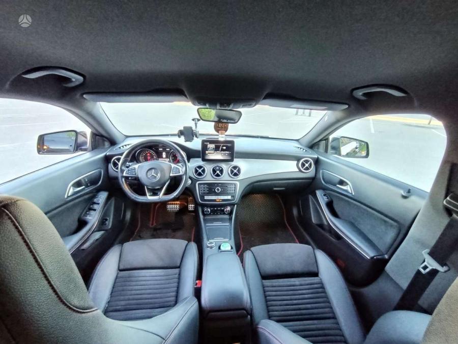 Black Mercedes-Benz CLA 200 2019 in Vilnius, with an engine capacity of 2.14 L and mileage of 268 thousand km for 13599 €, photo 18 on AUTOMOTO.COM.LV