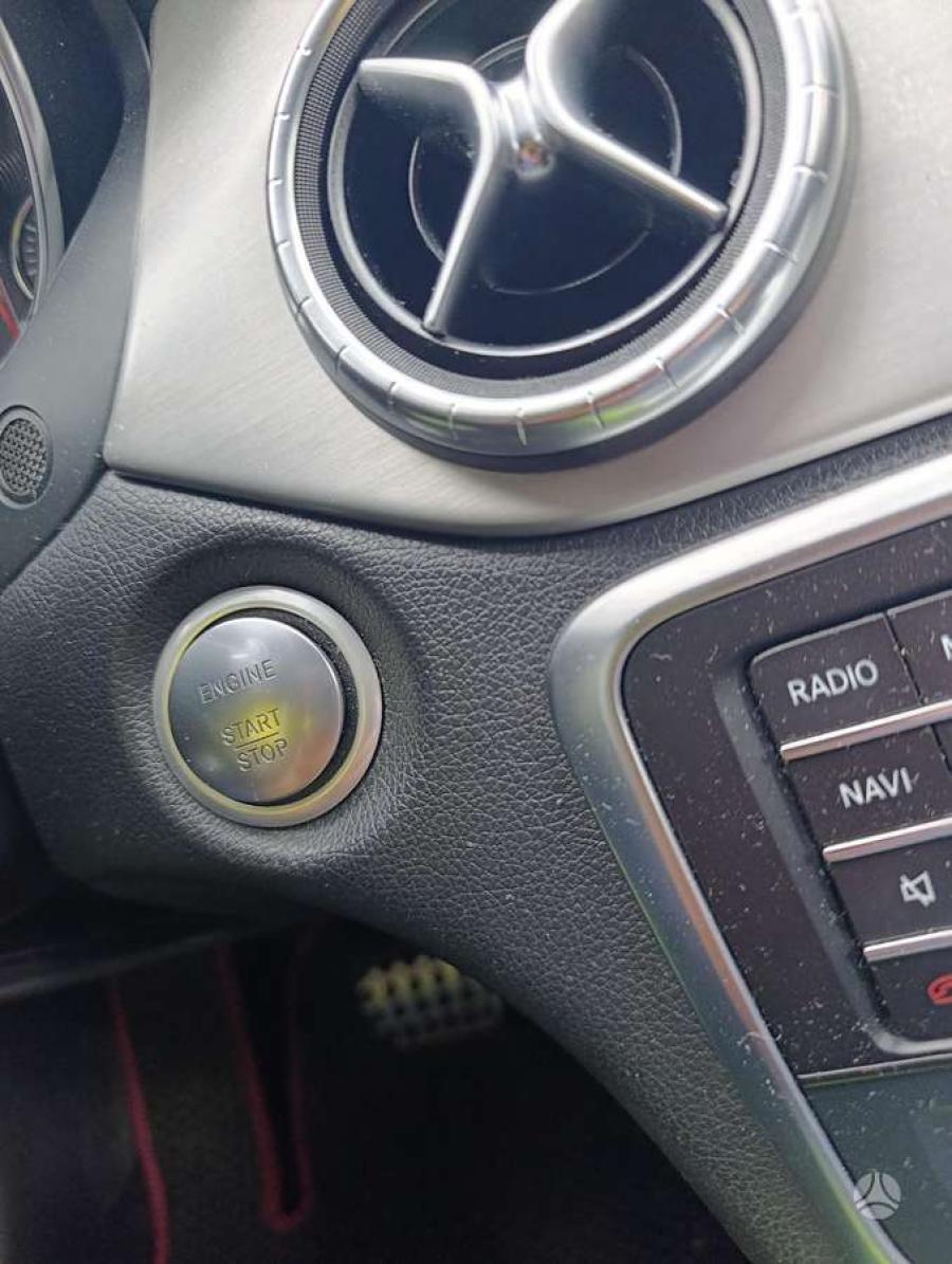 Black Mercedes-Benz CLA 200 2019 in Vilnius, with an engine capacity of 2.14 L and mileage of 268 thousand km for 13599 €, photo 19 on AUTOMOTO.COM.LV