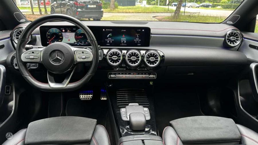 Black Mercedes-Benz CLA 200 2020 in Vilnius, with an engine capacity of 1.95 L and mileage of 228 thousand km for 20950 €, photo 20 on AUTOMOTO.COM.LV