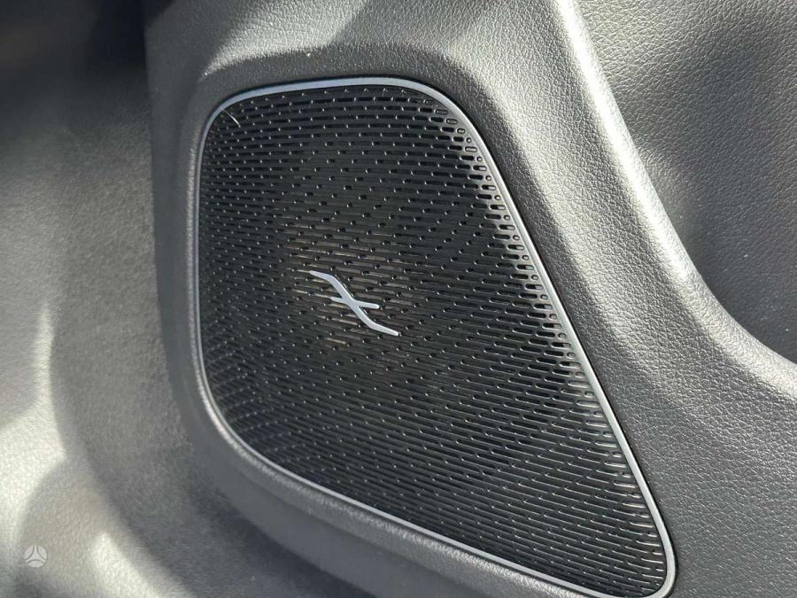 Black Mercedes-Benz CLA 200 2020 in Vilnius, with an engine capacity of 1.95 L and mileage of 228 thousand km for 20700 €, photo 36 on AUTOMOTO.COM.LV