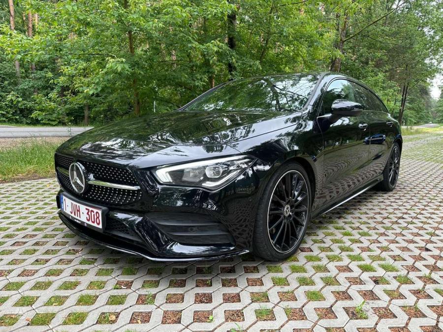 Black Mercedes-Benz CLA 200 2020 in Vilnius, with an engine capacity of 1.95 L and mileage of 228 thousand km for 19500 €, photo 4 on AUTOMOTO.COM.LV