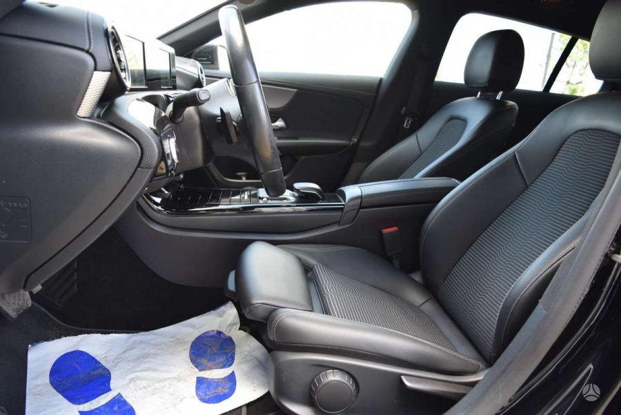 Melns Mercedes-Benz CLA 200 2020 Viļņa, ar dzinēja tilpumu 1.95 L un nobraukumu 227 tūkst. km par 21300 €, foto 10 vietnē AUTOMOTO.COM.LV