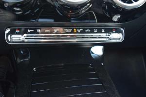 Melns Mercedes-Benz CLA 200 2020 Viļņa, ar dzinēja tilpumu 1.95 L un nobraukumu 227 tūkst. km par 21300 €, foto 17 vietnē AUTOMOTO.COM.LV