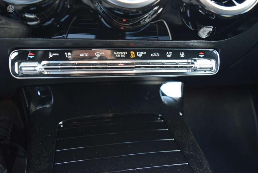 Melns Mercedes-Benz CLA 200 2020 Viļņa, ar dzinēja tilpumu 1.95 L un nobraukumu 227 tūkst. km par 21300 €, foto 17 vietnē AUTOMOTO.COM.LV