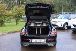 Melns Mercedes-Benz CLA 200 2020 Rīga, ar dzinēja tilpumu 1.30 L un nobraukumu 99 tūkst. km par 21000 €, foto 33 vietnē AUTOMOTO.COM.LV