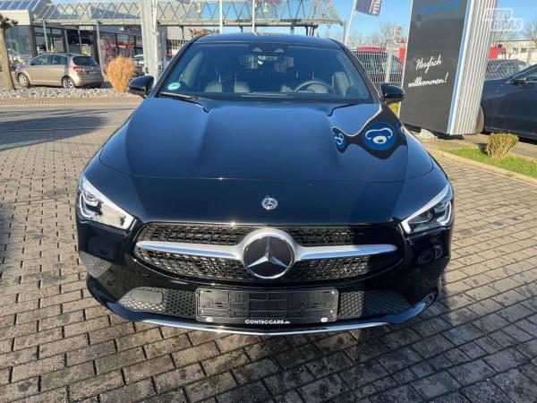 Black Mercedes-Benz CLA 200 2023 in Kaunas, with an engine capacity of 2.00 L and mileage of 16 thousand km for 33217 €, photo 3 on AUTOMOTO.COM.LV