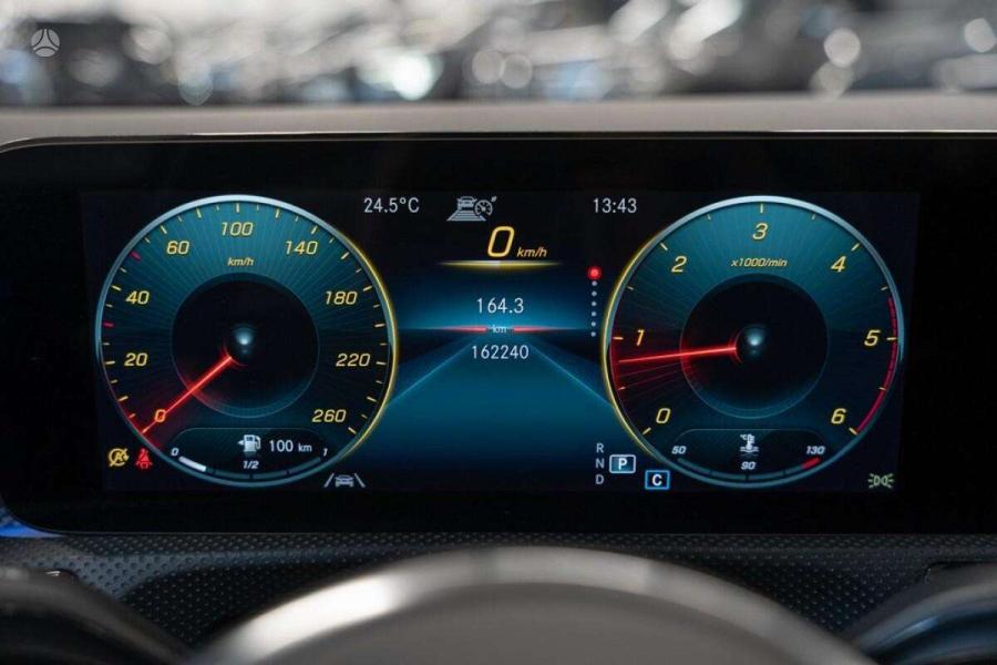 Black Mercedes-Benz CLA 200 2023 in Vilnius, with an engine capacity of 2.00 L and mileage of 162 thousand km for 21800 €, photo 11 on AUTOMOTO.COM.LV