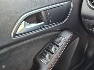 Zils Mercedes-Benz CLA 200 2018 Šauļi, ar dzinēja tilpumu 2.14 L un nobraukumu 261 tūkst. km par 15950 €, foto 25 vietnē AUTOMOTO.COM.LV