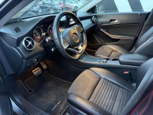 Brown Mercedes-Benz CLA 200 2018 in Utena, with an engine capacity of 2.10 L and mileage of 190 thousand km for 14700 €, photo 7 on AUTOMOTO.COM.LV